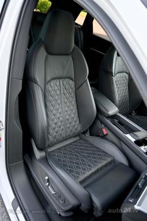 Balts Audi E-Tron 2020 Tallina, ar dzinēja tilpumu 0.00 L un nobraukumu 53 tūkst. km par 33990 €, foto 11 vietnē AUTOMOTO.COM.LV