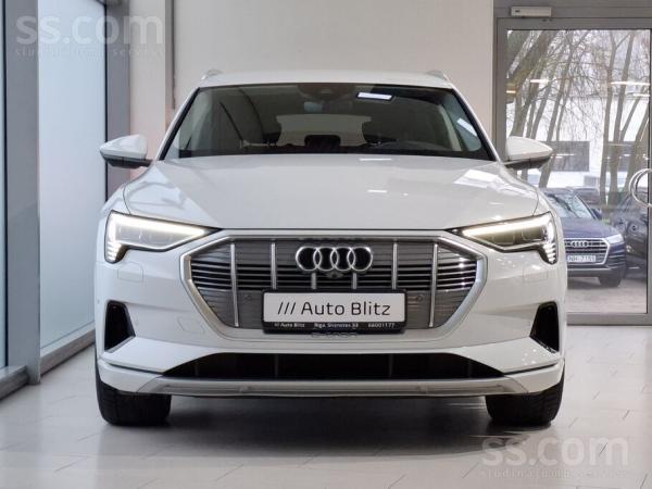 Balts Audi E-Tron 2021 Rīga, ar dzinēja tilpumu 0.00 L un nobraukumu 101 tūkst. km par 25900 €, foto 4 vietnē AUTOMOTO.COM.LV