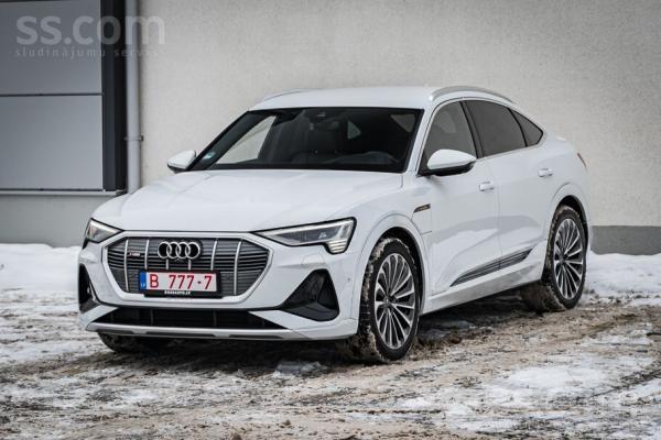 Balts Audi E-Tron 2021 Rīga, ar dzinēja tilpumu 0.00 L un nobraukumu 0 tūkst. km par 29992 €, foto 1 vietnē AUTOMOTO.COM.LV
