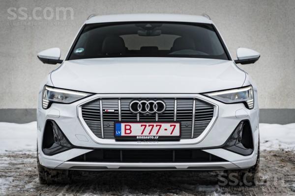 Balts Audi E-Tron 2021 Rīga, ar dzinēja tilpumu 0.00 L un nobraukumu 0 tūkst. km par 29992 €, foto 2 vietnē AUTOMOTO.COM.LV