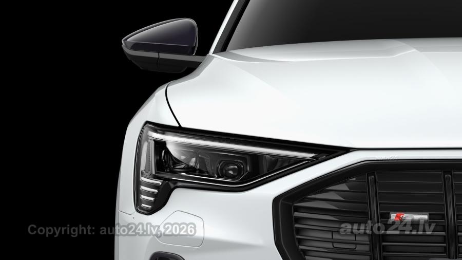 Белый Ауди E-Tron 2021 в Таллин, объемом двигателя 0.00 л и пробегом 88 тыс. км за 38990 €, фото 7 на AUTOMOTO.COM.LV