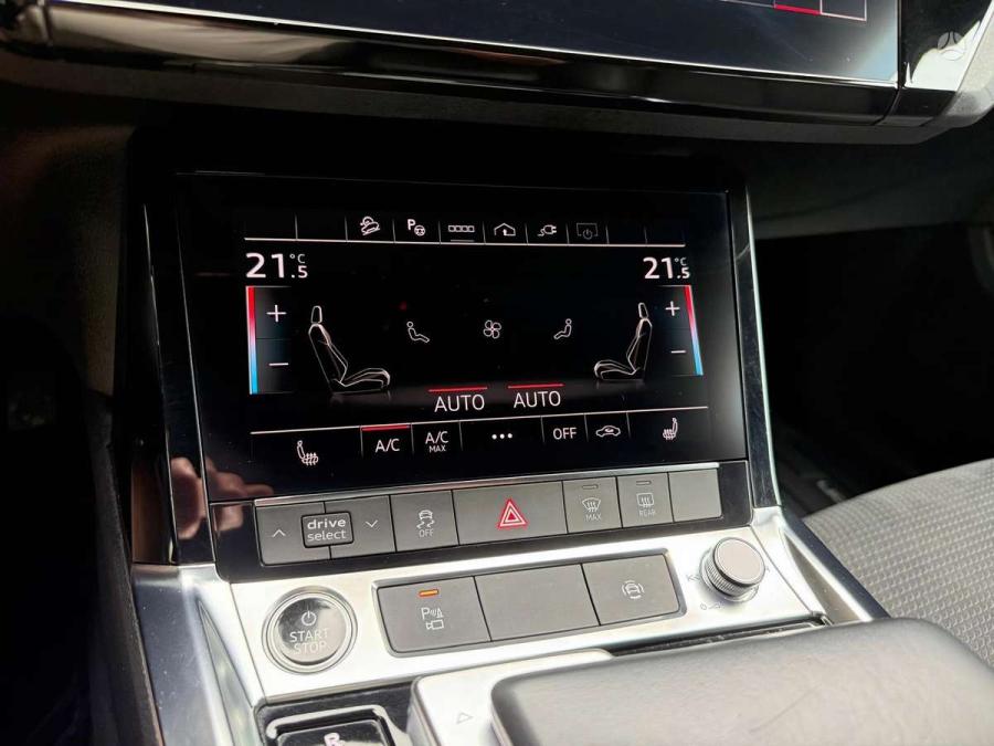 Белый Ауди E-Tron 2021 в Вильнюс, объемом двигателя 0.00 л и пробегом 65 тыс. км за 34900 €, фото 20 на AUTOMOTO.COM.LV