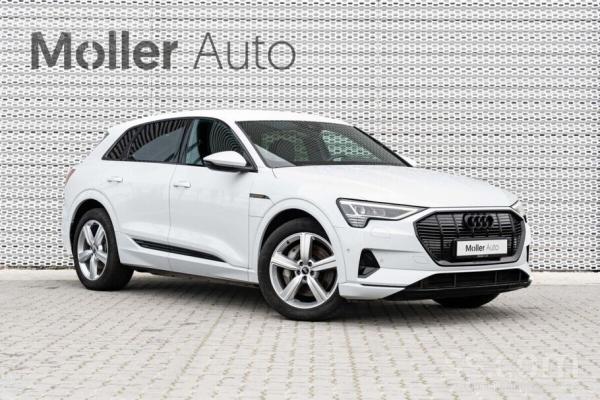White Audi E-Tron 2022 in Riga, with an engine capacity of 0.00 L and mileage of 50 thousand km for 36900 €, photo 2 on AUTOMOTO.COM.LV