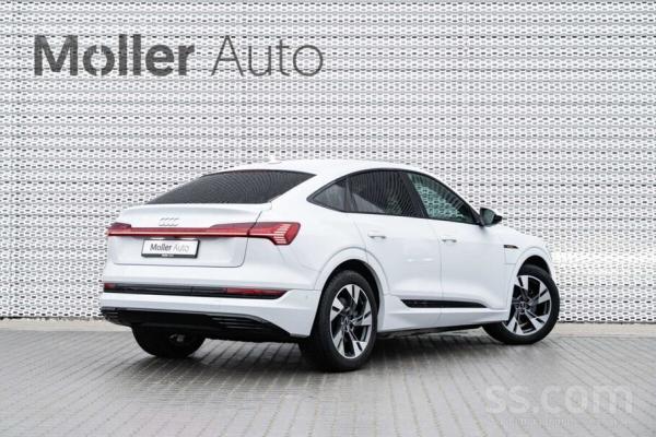 Balts Audi E-Tron 2022 Rīga, ar dzinēja tilpumu 0.00 L un nobraukumu 49 tūkst. km par 40200 €, foto 4 vietnē AUTOMOTO.COM.LV