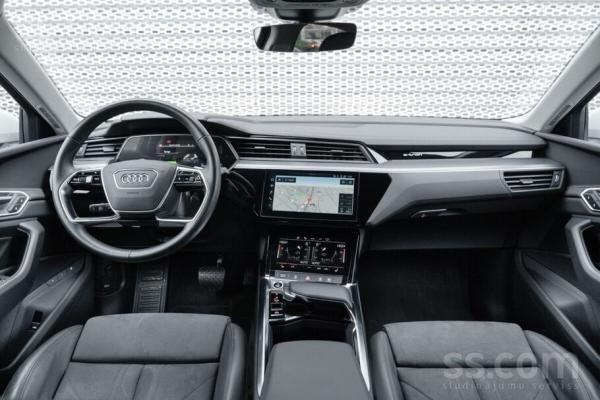 Balts Audi E-Tron 2022 Rīga, ar dzinēja tilpumu 0.00 L un nobraukumu 49 tūkst. km par 40200 €, foto 7 vietnē AUTOMOTO.COM.LV
