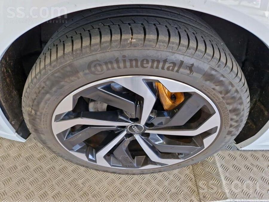 Balts Audi E-Tron 2022 Ventspils, ar dzinēja tilpumu 0.00 L un nobraukumu 70 tūkst. km par 40800 €, foto 5 vietnē AUTOMOTO.COM.LV