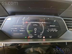 Balts Audi E-Tron 2022 Ventspils, ar dzinēja tilpumu 0.00 L un nobraukumu 70 tūkst. km par 40800 €, foto 7 vietnē AUTOMOTO.COM.LV