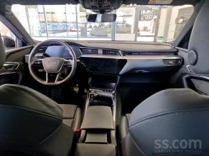 Balts Audi E-Tron 2022 Ventspils, ar dzinēja tilpumu 0.00 L un nobraukumu 70 tūkst. km par 40800 €, foto 9 vietnē AUTOMOTO.COM.LV