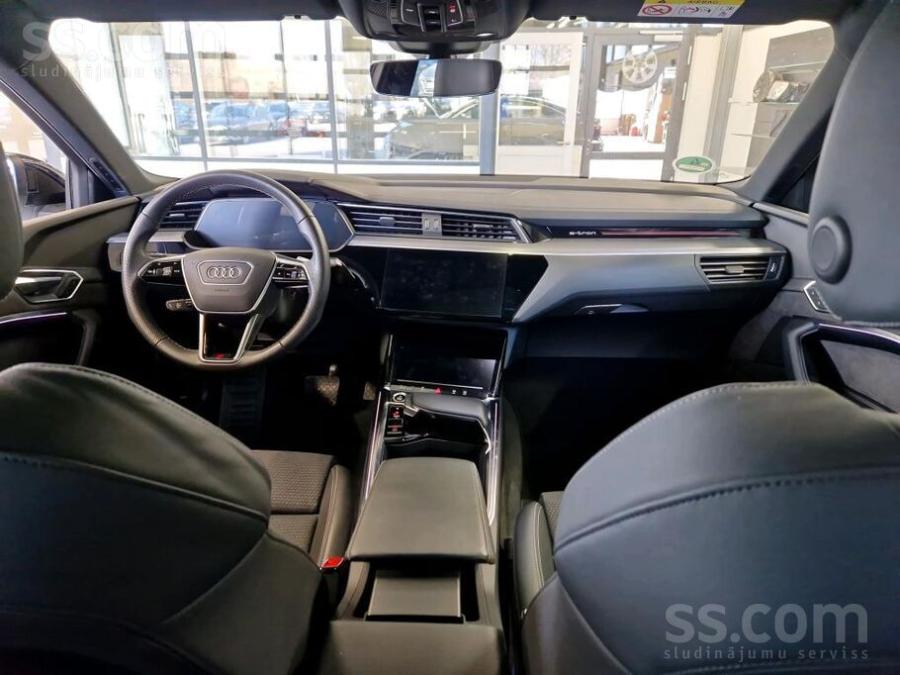 Balts Audi E-Tron 2022 Ventspils, ar dzinēja tilpumu 0.00 L un nobraukumu 70 tūkst. km par 40800 €, foto 9 vietnē AUTOMOTO.COM.LV