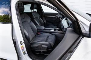 Белый Ауди E-Tron 2022 в Рига, объемом двигателя 0.00 л и пробегом 54 тыс. км за 39950 €, фото 7 на AUTOMOTO.COM.LV