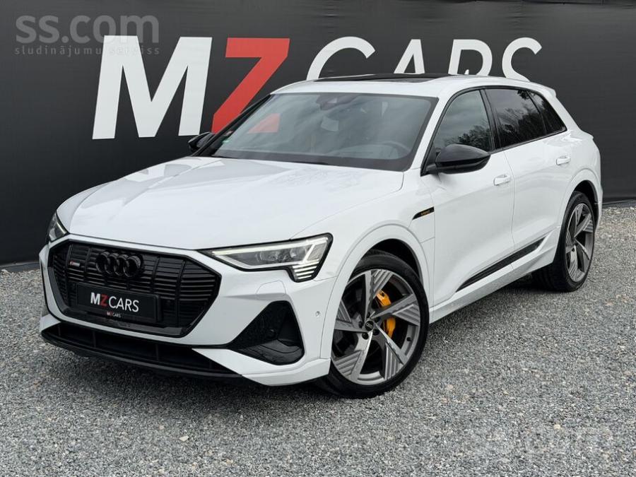 Balts Audi E-Tron 2022 Rīga, ar dzinēja tilpumu 0.00 L un nobraukumu 96 tūkst. km par 35990 €, foto 1 vietnē AUTOMOTO.COM.LV