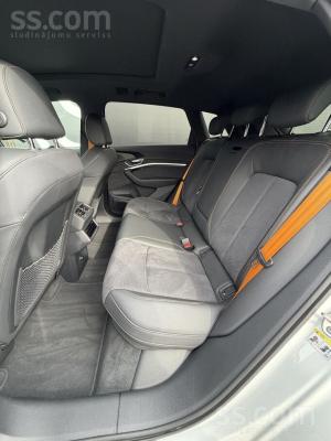 Balts Audi E-Tron 2022 Rīga, ar dzinēja tilpumu 0.00 L un nobraukumu 96 tūkst. km par 35990 €, foto 9 vietnē AUTOMOTO.COM.LV