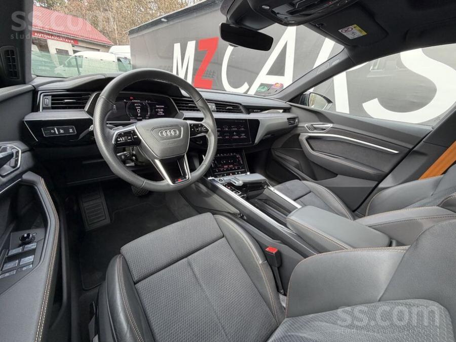 Balts Audi E-Tron 2022 Rīga, ar dzinēja tilpumu 0.00 L un nobraukumu 96 tūkst. km par 35990 €, foto 10 vietnē AUTOMOTO.COM.LV