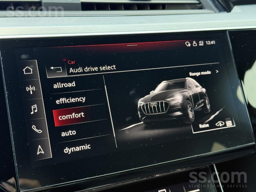 White Audi E-Tron 2022 in Riga, with an engine capacity of 0.00 L and mileage of 41 thousand km for 39000 €, photo 15 on AUTOMOTO.COM.LV