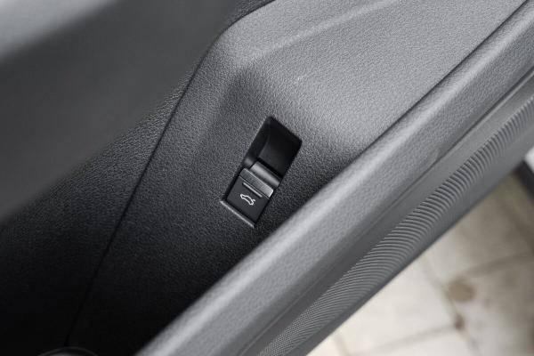 Белый Ауди E-Tron 2022 в Марупе, объемом двигателя 0.00 л и пробегом 34 тыс. км за 41500 €, фото 9 на AUTOMOTO.COM.LV