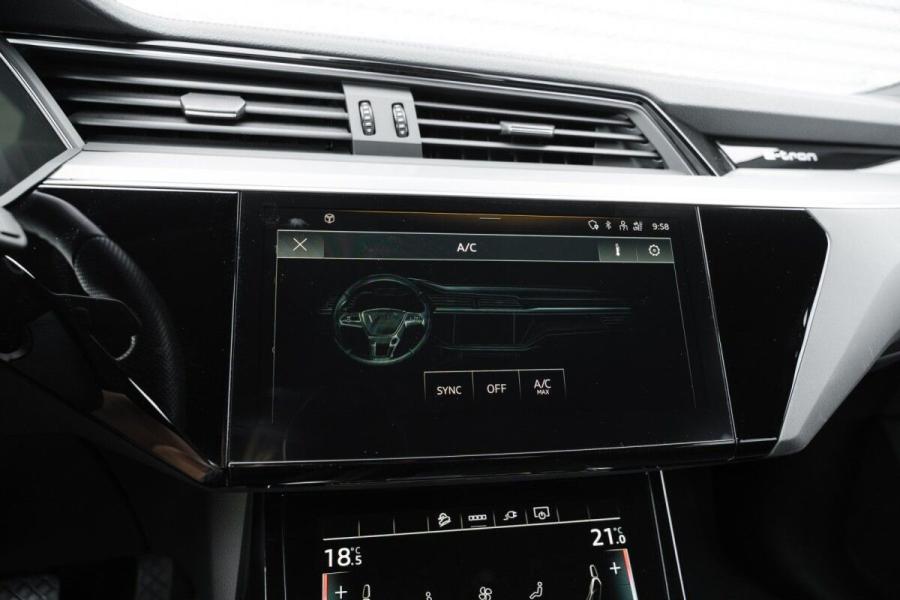 Белый Ауди E-Tron 2022 в Марупе, объемом двигателя 0.00 л и пробегом 34 тыс. км за 41500 €, фото 19 на AUTOMOTO.COM.LV