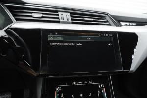Белый Ауди E-Tron 2022 в Марупе, объемом двигателя 0.00 л и пробегом 34 тыс. км за 41500 €, фото 20 на AUTOMOTO.COM.LV