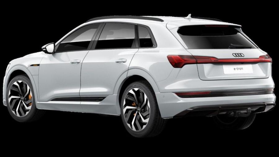 White Audi E-Tron 2022 in Marupe, with an engine capacity of 0.00 L and mileage of 34 thousand km for 38900 €, photo 4 on AUTOMOTO.COM.LV