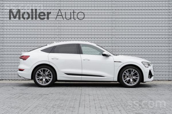 Balts Audi E-Tron 2022 Rīga, ar dzinēja tilpumu 0.00 L un nobraukumu 23 tūkst. km par 43850 €, foto 5 vietnē AUTOMOTO.COM.LV