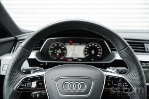 White Audi E-Tron 2022 in Riga, with an engine capacity of 0.00 L and mileage of 23 thousand km for 43850 €, photo 15 on AUTOMOTO.COM.LV