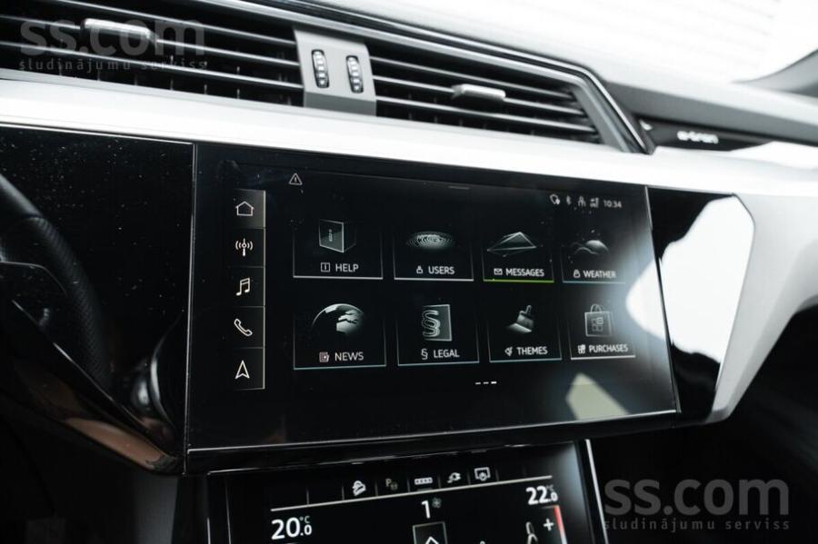 White Audi E-Tron 2022 in Riga, with an engine capacity of 0.00 L and mileage of 23 thousand km for 43850 €, photo 23 on AUTOMOTO.COM.LV
