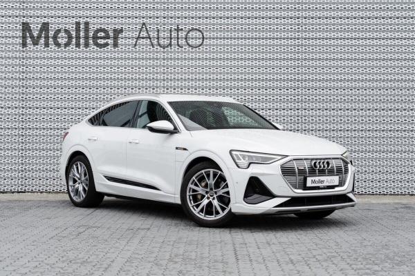 White Audi E-Tron 2022 in Marupe, with an engine capacity of 0.00 L and mileage of 23 thousand km for 43850 €, photo 2 on AUTOMOTO.COM.LV