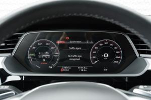 Balts Audi E-Tron 2022 Mārupe, ar dzinēja tilpumu 0.00 L un nobraukumu 23 tūkst. km par 43850 €, foto 13 vietnē AUTOMOTO.COM.LV