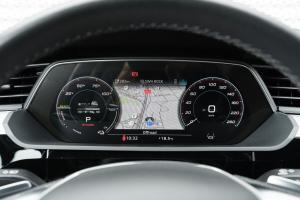 Balts Audi E-Tron 2022 Mārupe, ar dzinēja tilpumu 0.00 L un nobraukumu 23 tūkst. km par 43850 €, foto 14 vietnē AUTOMOTO.COM.LV
