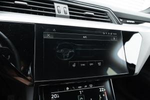 Balts Audi E-Tron 2022 Mārupe, ar dzinēja tilpumu 0.00 L un nobraukumu 23 tūkst. km par 43850 €, foto 18 vietnē AUTOMOTO.COM.LV