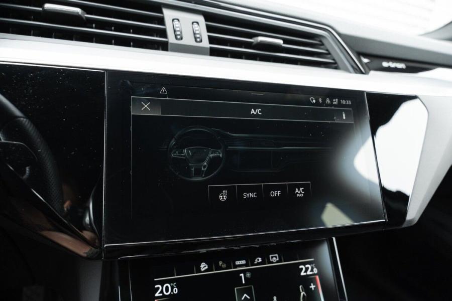 Balts Audi E-Tron 2022 Mārupe, ar dzinēja tilpumu 0.00 L un nobraukumu 23 tūkst. km par 43850 €, foto 18 vietnē AUTOMOTO.COM.LV