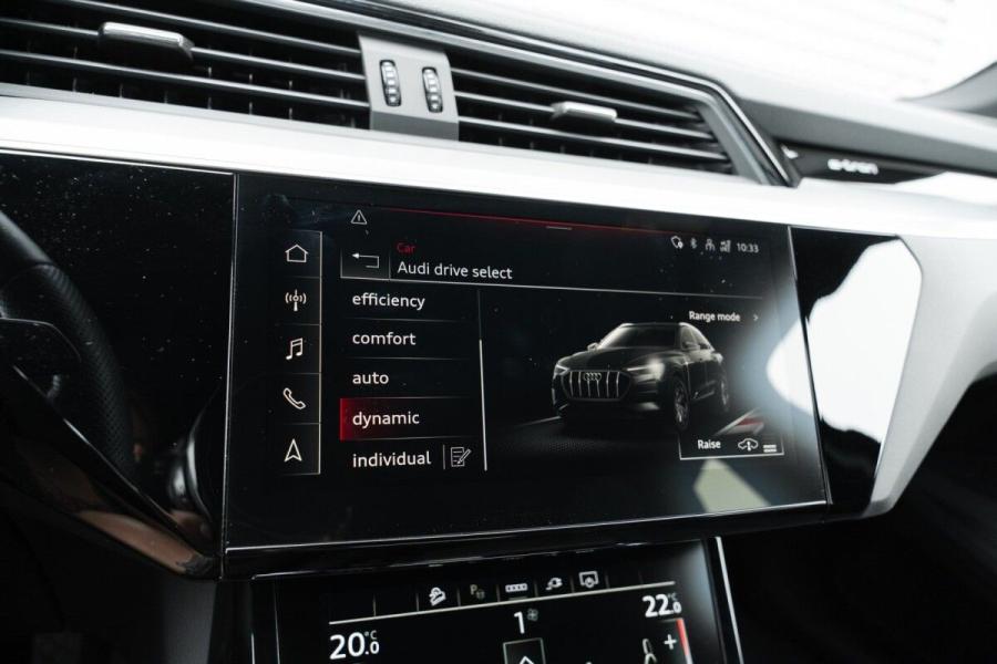 Balts Audi E-Tron 2022 Mārupe, ar dzinēja tilpumu 0.00 L un nobraukumu 23 tūkst. km par 43850 €, foto 20 vietnē AUTOMOTO.COM.LV