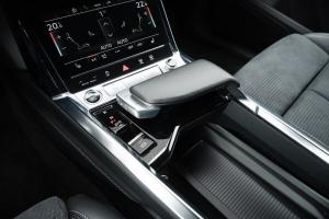 Balts Audi E-Tron 2022 Mārupe, ar dzinēja tilpumu 0.00 L un nobraukumu 23 tūkst. km par 43850 €, foto 25 vietnē AUTOMOTO.COM.LV