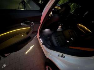 Белый Ауди E-Tron 2022 в Вильнюс, объемом двигателя 0.00 л и пробегом 34 тыс. км за 37500 €, фото 38 на AUTOMOTO.COM.LV