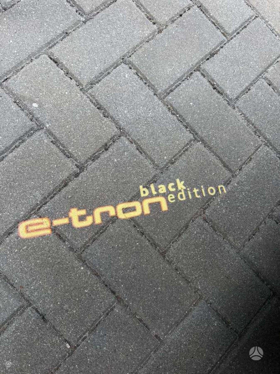 Белый Ауди E-Tron 2022 в Вильнюс, объемом двигателя 0.00 л и пробегом 34 тыс. км за 37500 €, фото 39 на AUTOMOTO.COM.LV