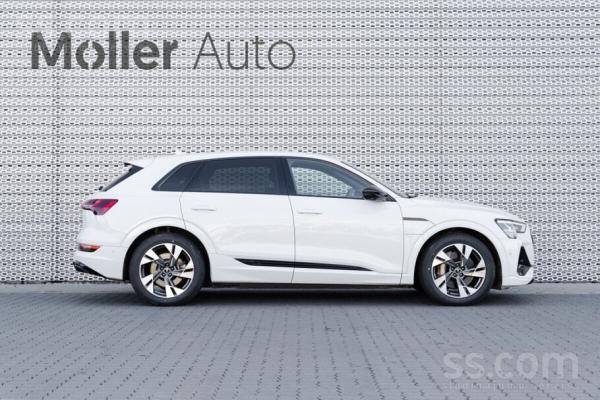 Balts Audi E-Tron 2022 Rīga, ar dzinēja tilpumu 0.00 L un nobraukumu 89 tūkst. km par 39950 €, foto 5 vietnē AUTOMOTO.COM.LV