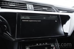 Белый Ауди E-Tron 2022 в Рига, объемом двигателя 0.00 л и пробегом 89 тыс. км за 39950 €, фото 23 на AUTOMOTO.COM.LV