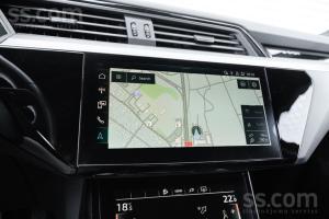Белый Ауди E-Tron 2022 в Рига, объемом двигателя 0.00 л и пробегом 89 тыс. км за 39950 €, фото 33 на AUTOMOTO.COM.LV
