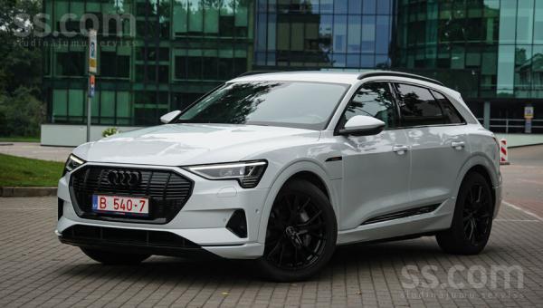 Balts Audi E-Tron 2022 Rīga, ar dzinēja tilpumu 0.00 L un nobraukumu 114 tūkst. km par 27950 €, foto 1 vietnē AUTOMOTO.COM.LV