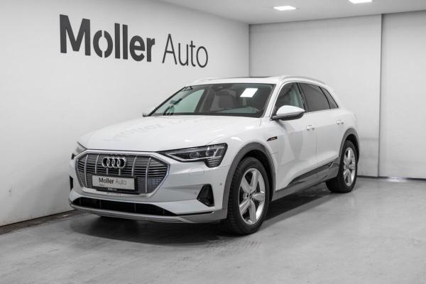 White Audi E-Tron 2022 in Vilnius, with an engine capacity of 0.00 L and mileage of 49 thousand km for 33500 €, photo 1 on AUTOMOTO.COM.LV