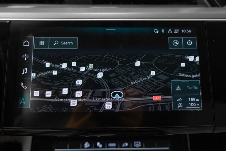 Белый Ауди E-Tron 2022 в Вильнюс, объемом двигателя 0.00 л и пробегом 49 тыс. км за 33500 €, фото 18 на AUTOMOTO.COM.LV