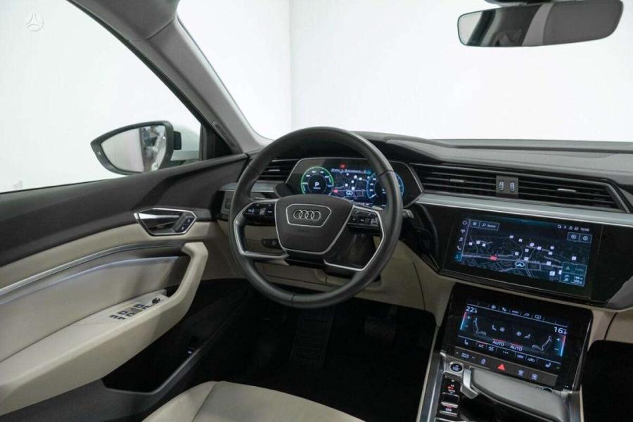 Balts Audi E-Tron 2022 Viļņa, ar dzinēja tilpumu 0.00 L un nobraukumu 49 tūkst. km par 33500 €, foto 11 vietnē AUTOMOTO.COM.LV