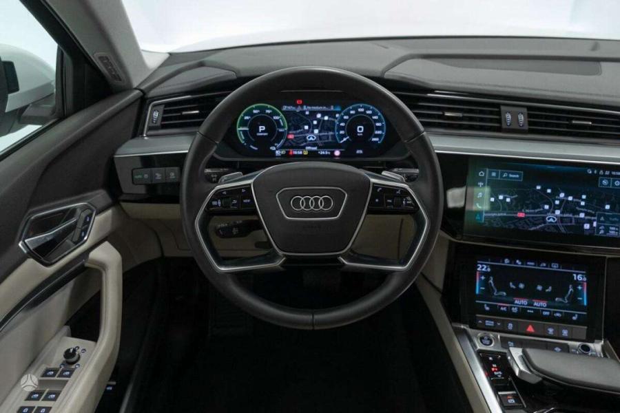 Balts Audi E-Tron 2022 Viļņa, ar dzinēja tilpumu 0.00 L un nobraukumu 49 tūkst. km par 33500 €, foto 12 vietnē AUTOMOTO.COM.LV