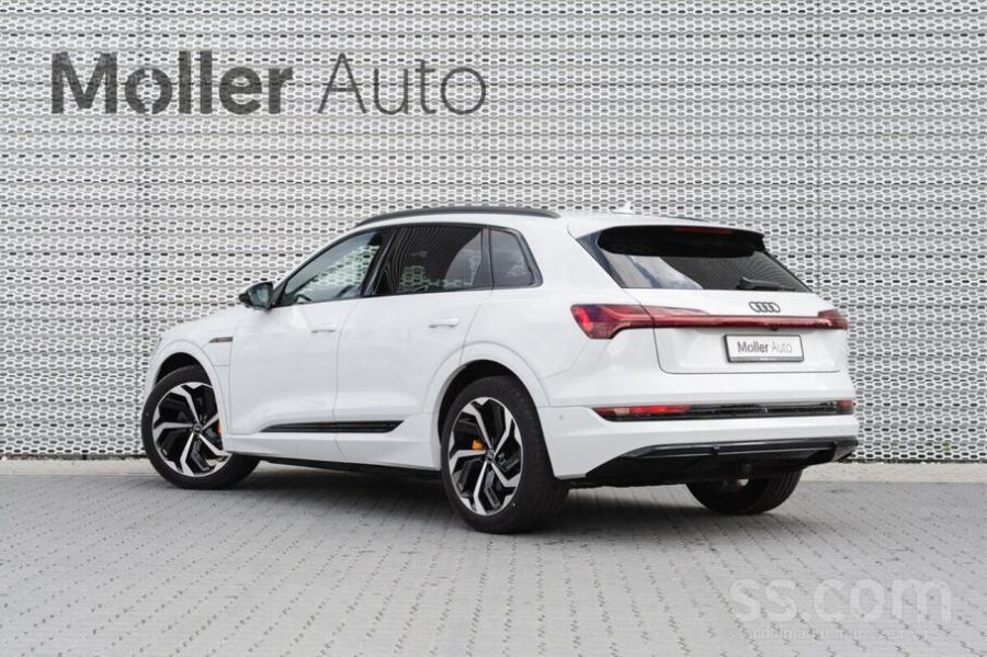 Balts Audi E-Tron 2022 Rīga, ar dzinēja tilpumu 0.00 L un nobraukumu 34 tūkst. km par 42000 €, foto 4 vietnē AUTOMOTO.COM.LV