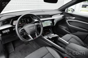 Balts Audi E-Tron 2022 Rīga, ar dzinēja tilpumu 0.00 L un nobraukumu 34 tūkst. km par 42000 €, foto 12 vietnē AUTOMOTO.COM.LV