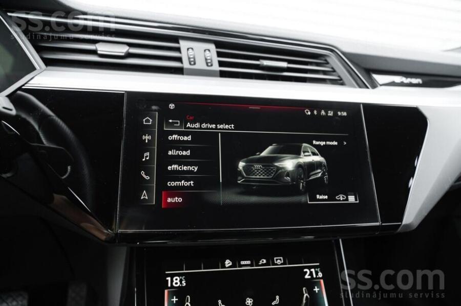 Balts Audi E-Tron 2022 Rīga, ar dzinēja tilpumu 0.00 L un nobraukumu 34 tūkst. km par 42000 €, foto 24 vietnē AUTOMOTO.COM.LV