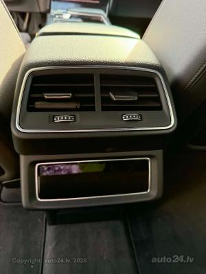 White Audi E-Tron 2022 in Tallinn, with an engine capacity of 0.00 L and mileage of 58 thousand km for 42500 €, photo 11 on AUTOMOTO.COM.LV