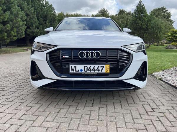 Balts Audi E-Tron 2022 Kretinga, ar dzinēja tilpumu 0.00 L un nobraukumu 41 tūkst. km par 43000 €, foto 3 vietnē AUTOMOTO.COM.LV