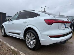 Balts Audi E-Tron 2022 Viļņa, ar dzinēja tilpumu 0.00 L un nobraukumu 90 tūkst. km par 38300 €, foto 4 vietnē AUTOMOTO.COM.LV