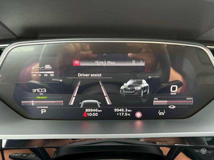 Balts Audi E-Tron 2022 Viļņa, ar dzinēja tilpumu 0.00 L un nobraukumu 90 tūkst. km par 38300 €, foto 24 vietnē AUTOMOTO.COM.LV