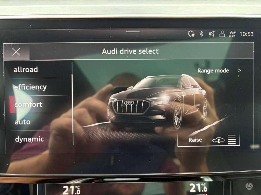 Balts Audi E-Tron 2022 Viļņa, ar dzinēja tilpumu 0.00 L un nobraukumu 90 tūkst. km par 38300 €, foto 29 vietnē AUTOMOTO.COM.LV